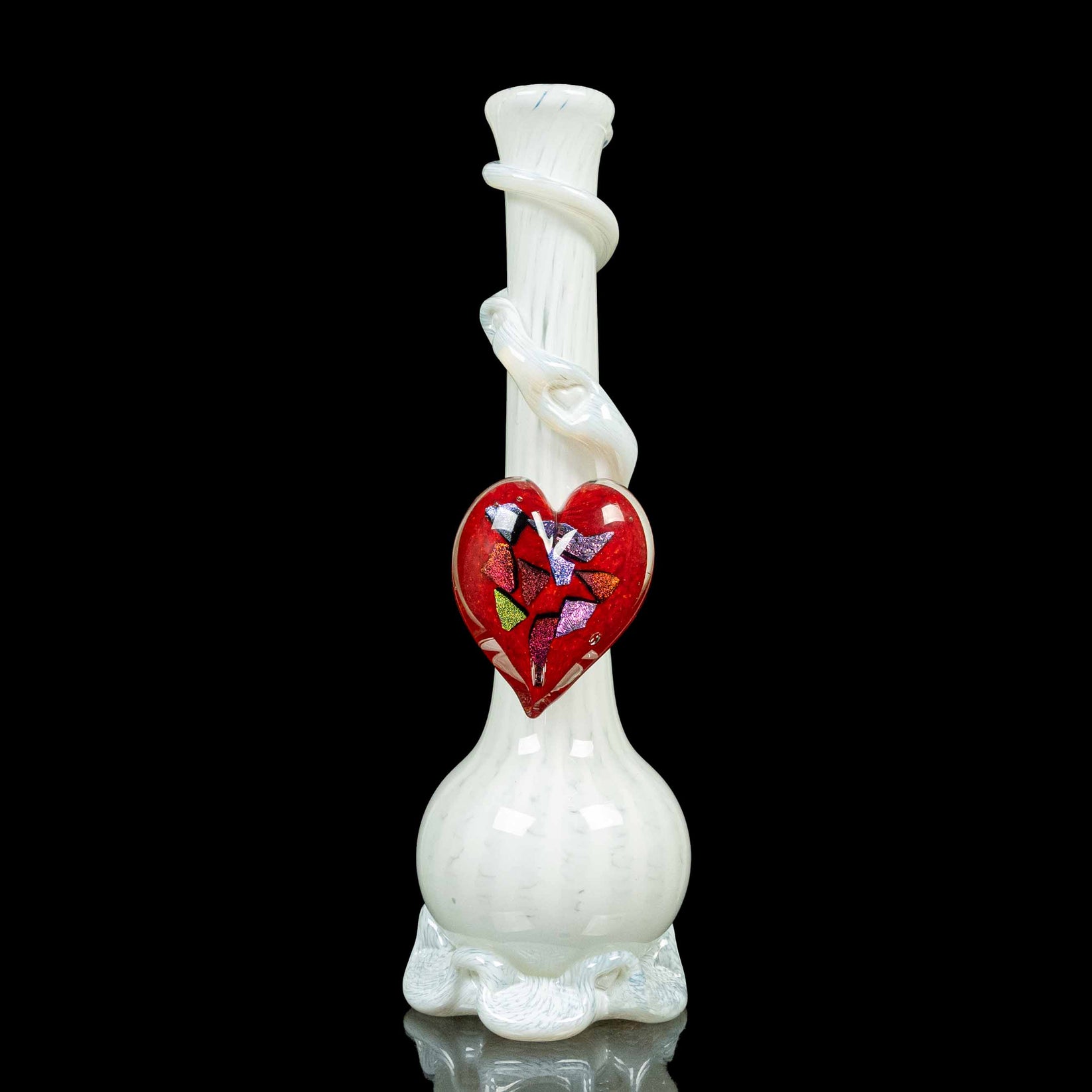 Red heart bong – Noble Glass Gallery