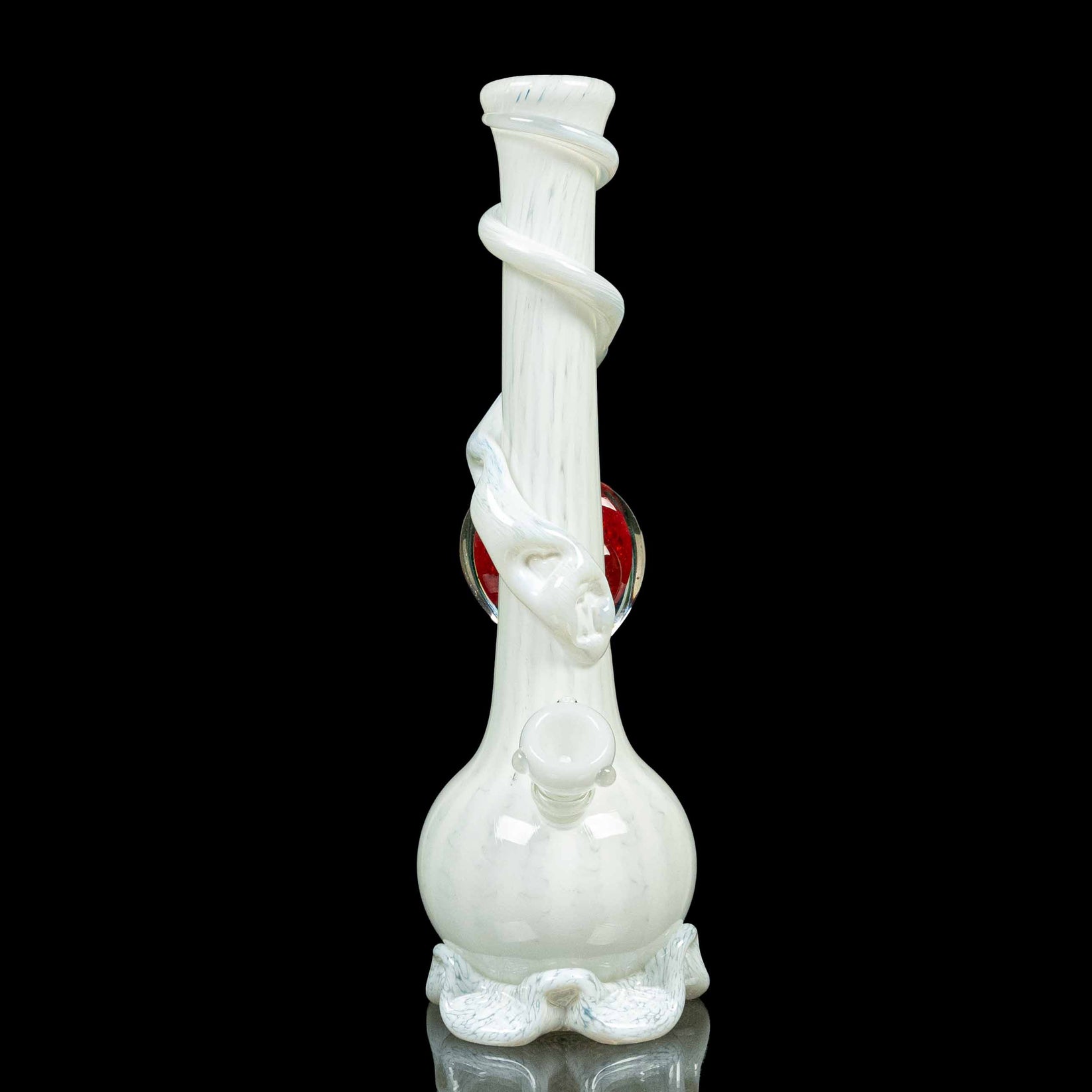 Red heart bong – Noble Glass Gallery