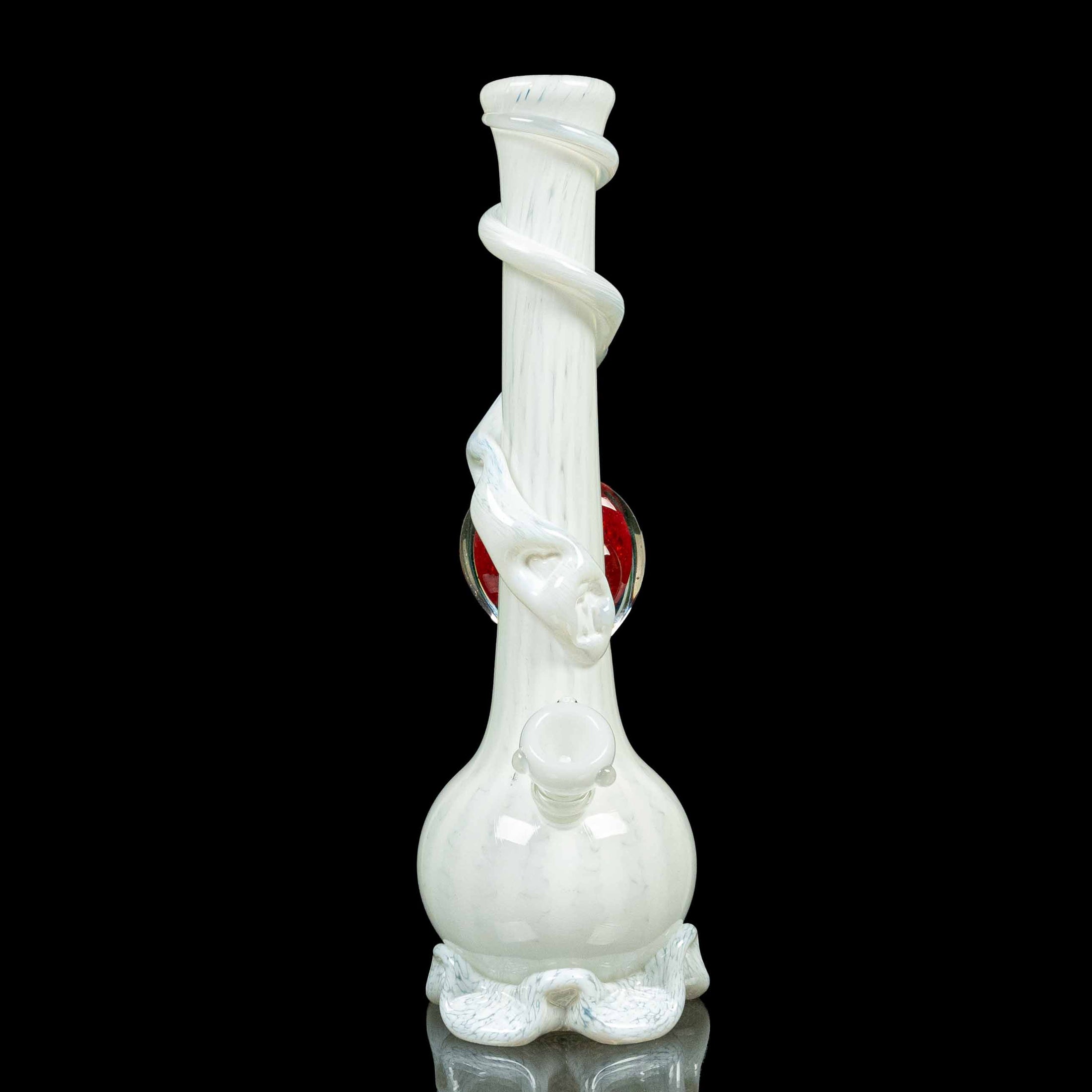 Red heart bong – Noble Glass Gallery