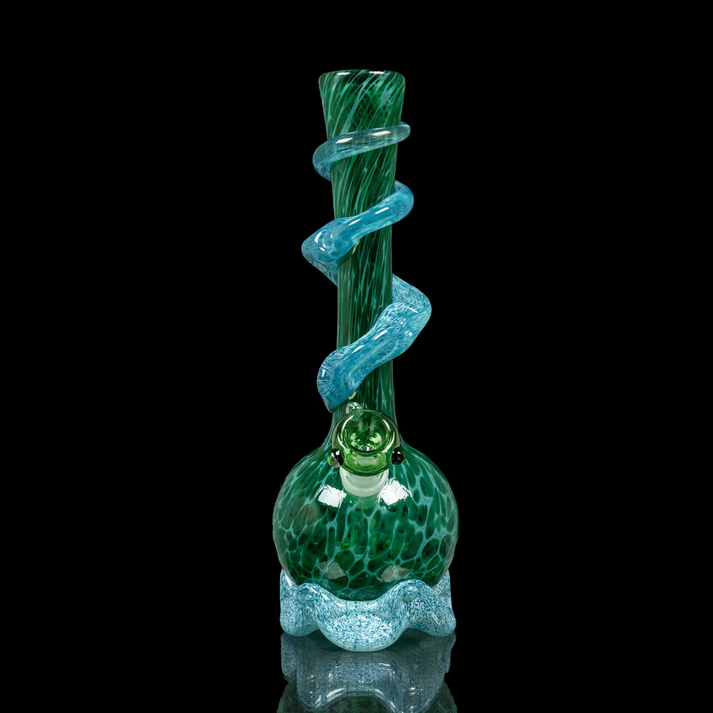 Green and Teal Turtle Bong – Noble Glass Gallery